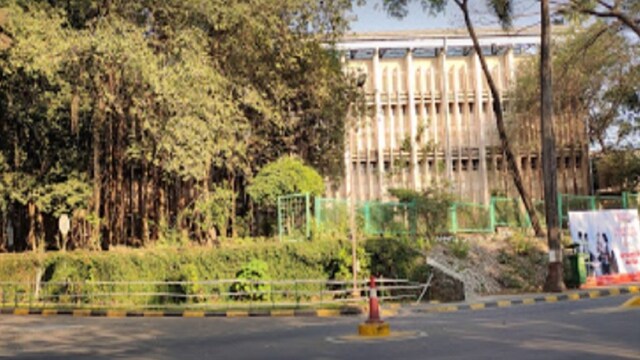 IIT Bombay Confers 449 PhDs Degrees at 60th Convocation, Highest Ever ...