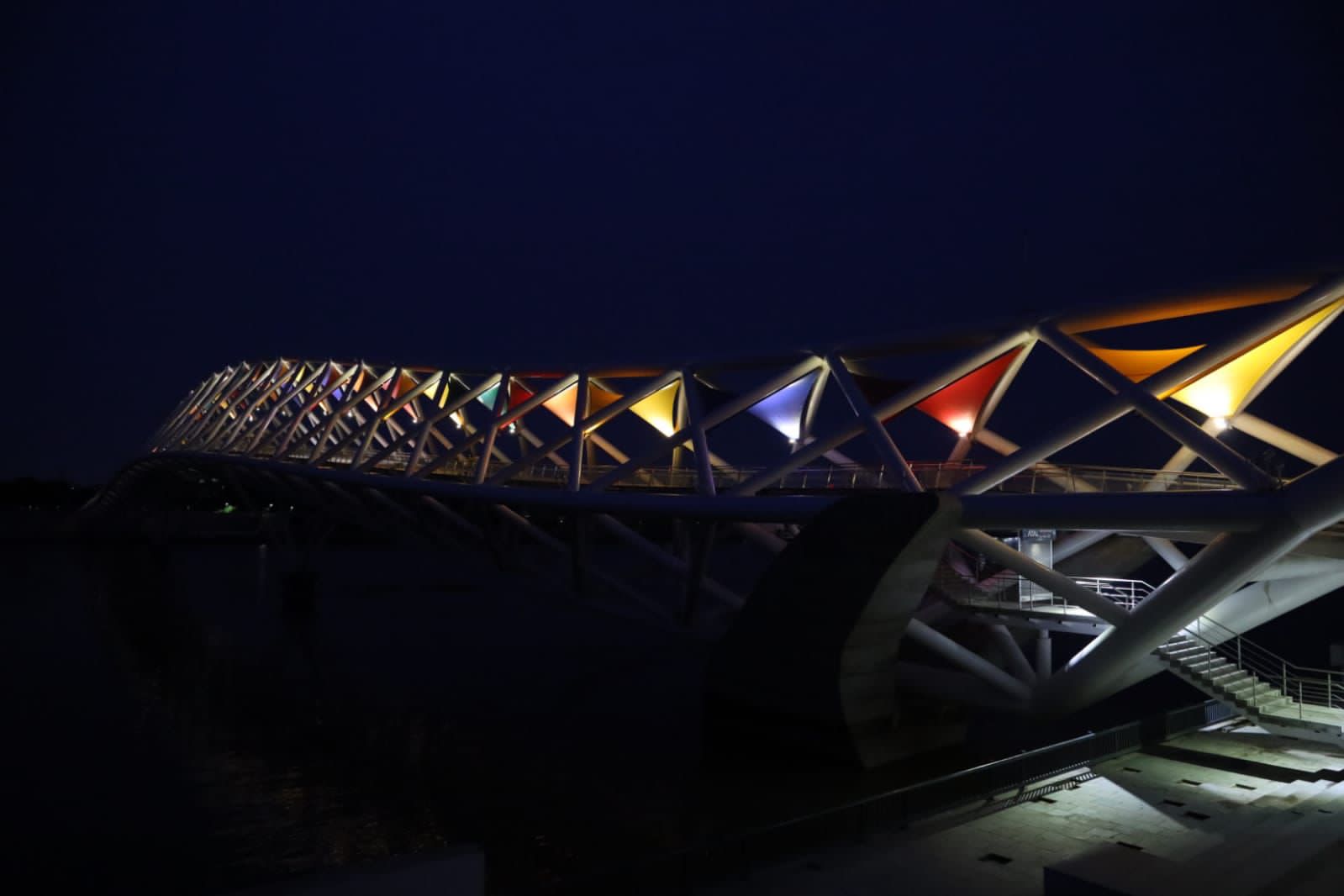 PM Modi to Inaugurate Sabarmati Riverfront FOB on Sunday. Take a Look ...