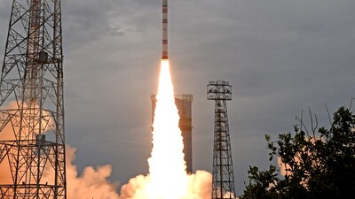 ISRO Successfully Conducts Key Rocket Engine Test for Chandrayaan-3 ...