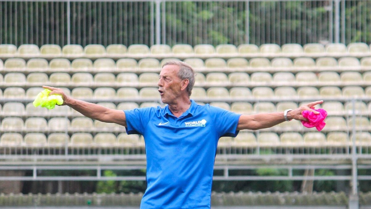 Brain and Football Development Happen Together at Ajax, Says Legendary ...