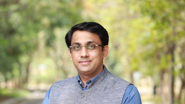 IIM Bangalore Professor Receives ICMR-Professor Surindar Mohan Marwah ...