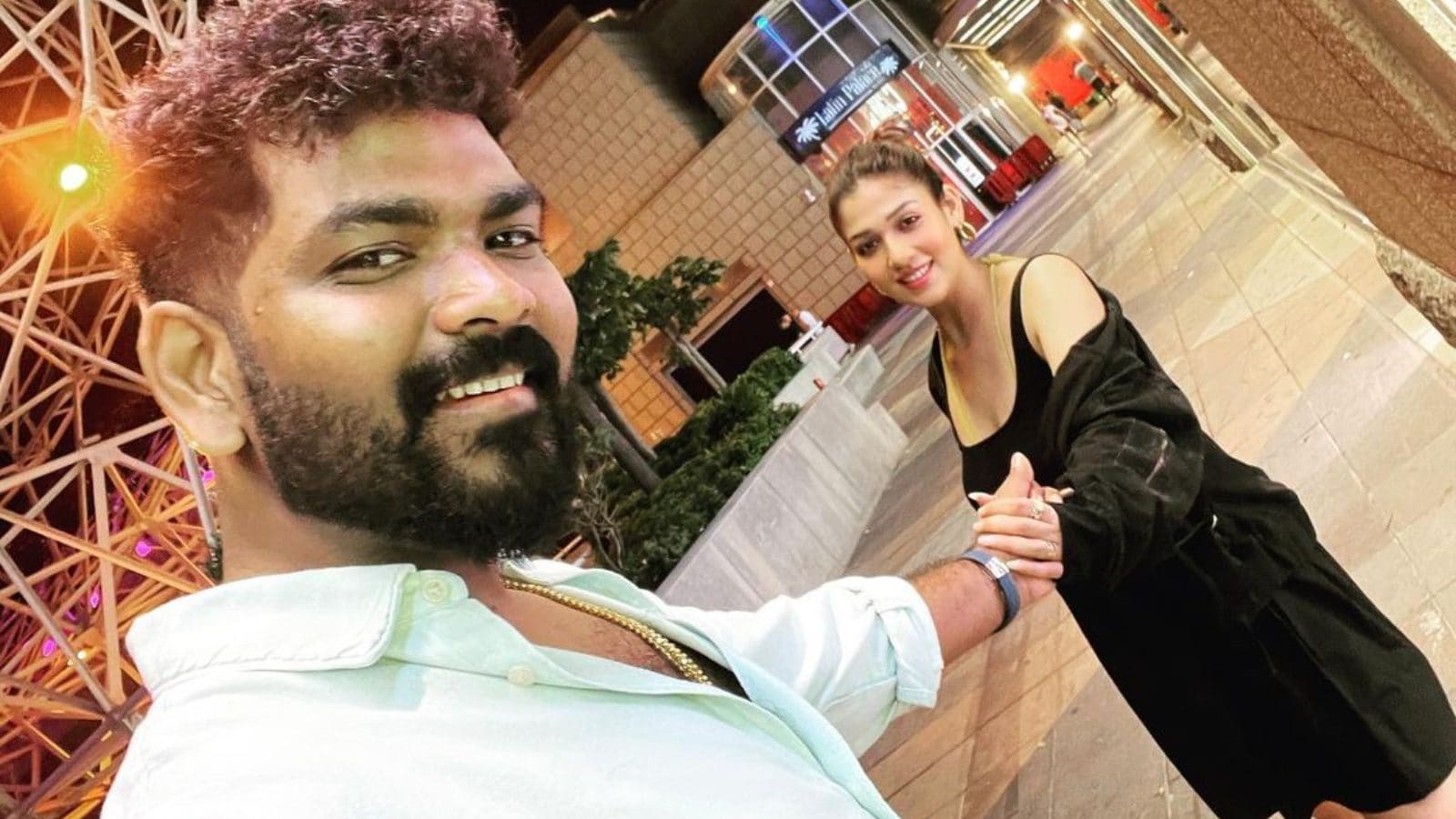 Nayanthara Turns Photographer For Hubby Vignesh Shivan, Pose For ...