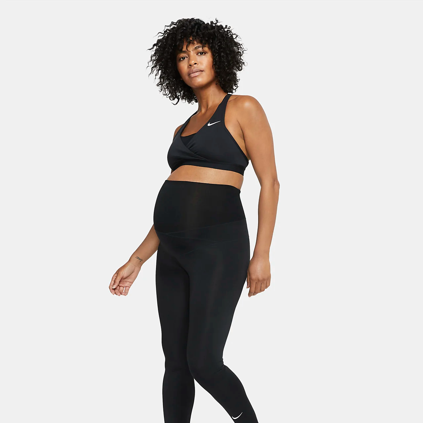 Leading Athletic Apparel Company Launches New Maternity Range ...