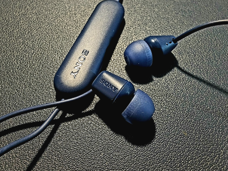 Sony WI-C100 Bluetooth Earphones Review: At Rs 1,699, This Is A Better ...