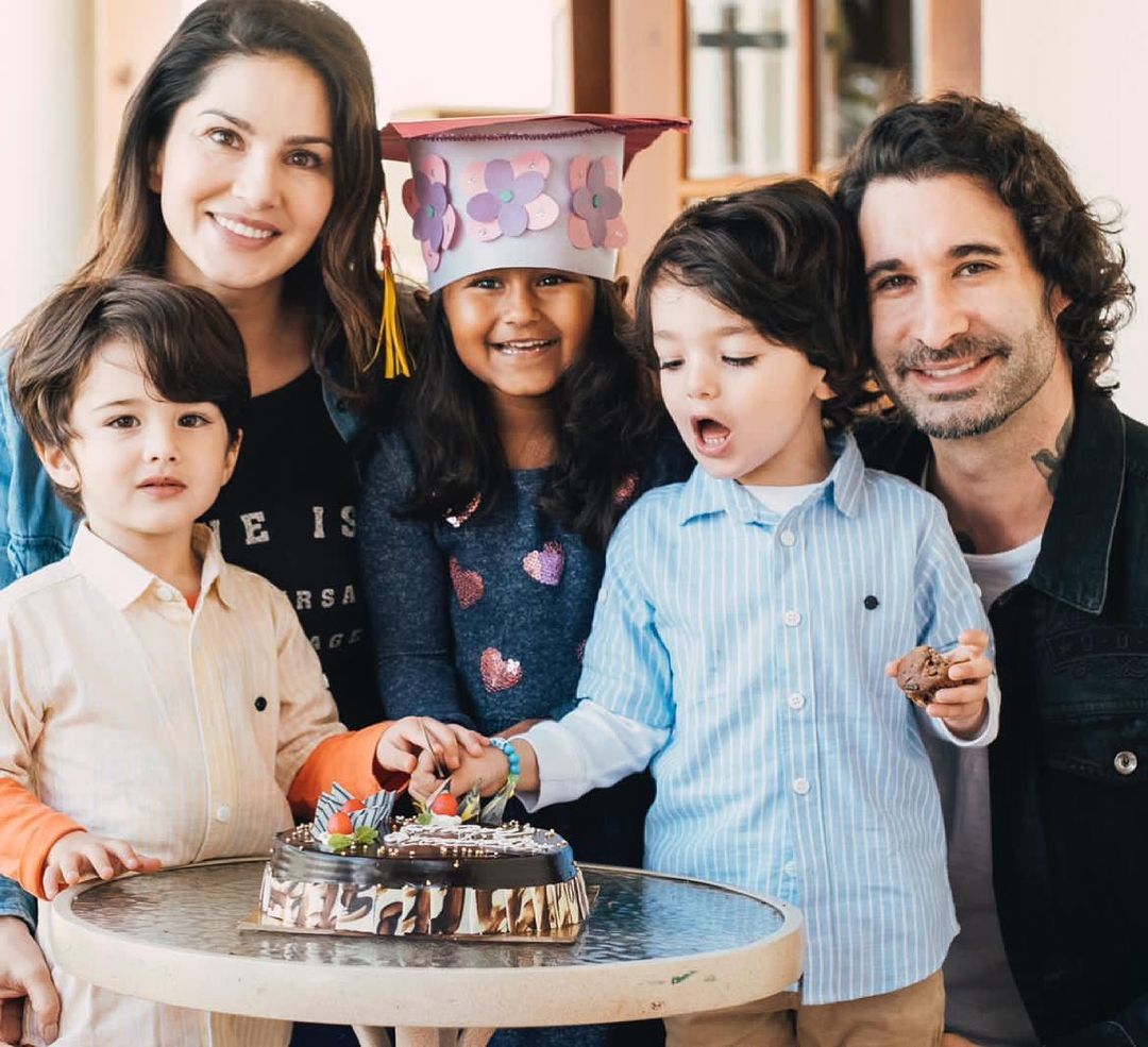 Sunny Leone Shares Heartwarming Photos With Her Family, Check Out The ...