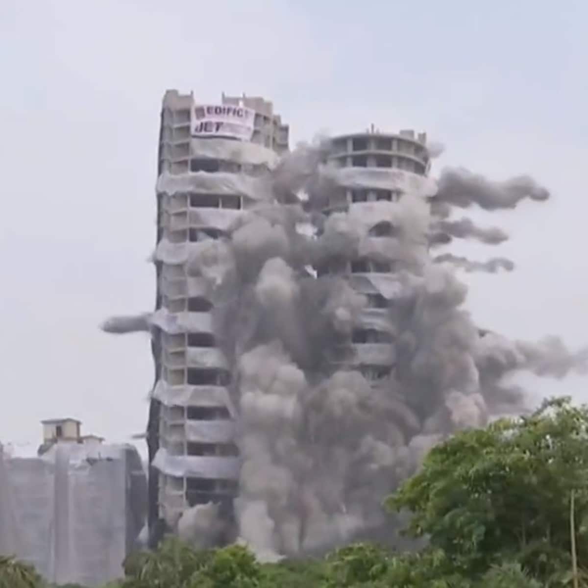 Photos | Noida Supertech Twin Towers, Taller Than Qutub Minar, Reduced ...