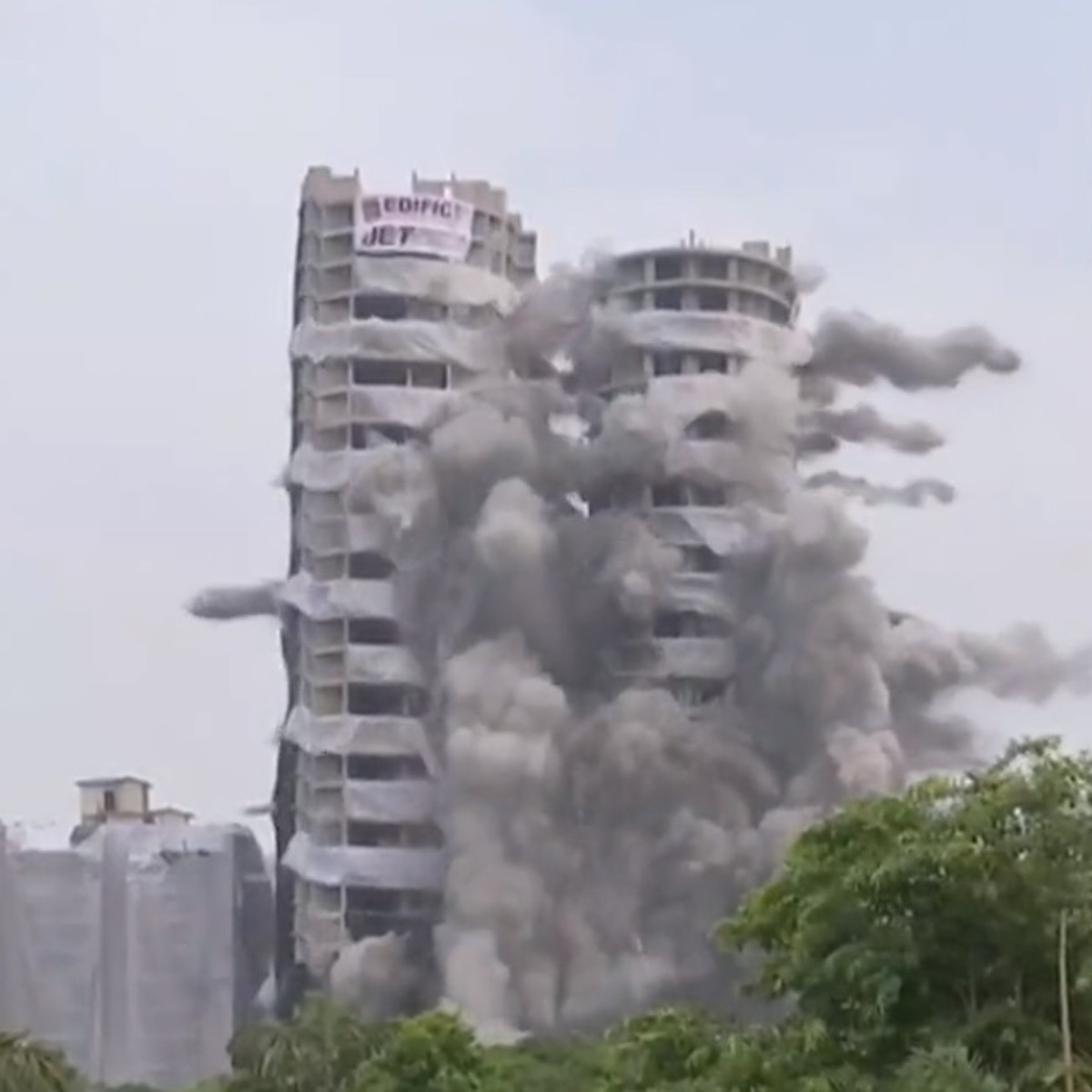 Photos | Noida Supertech Twin Towers, Taller Than Qutub Minar, Reduced ...