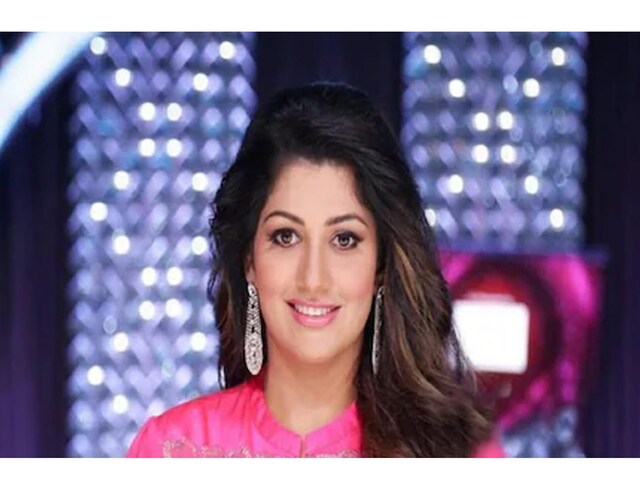 Watch Radhika Kumaraswamy Slips As Dance Video Goes Wrong News18