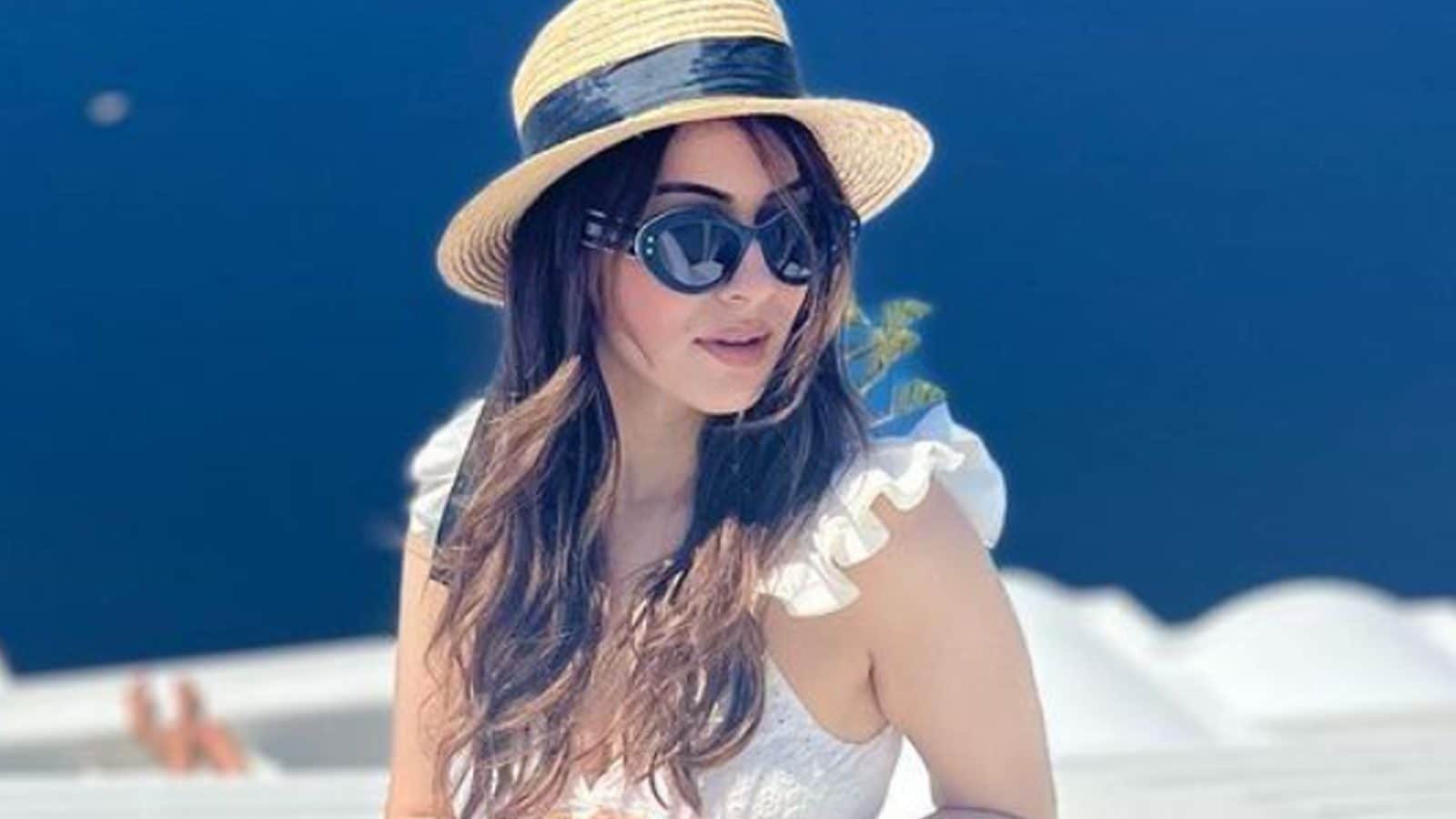 Hansika Motwani in Paris: Actress' Vacation Will Make You Plan One ...