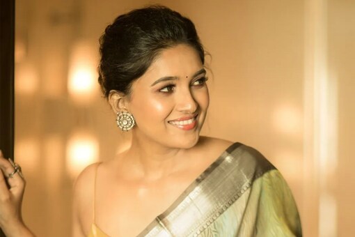 Vani Bhojan Wants to Play This Character If There's Tamil Version of ...