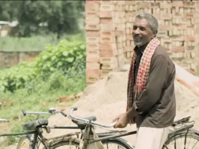Audiences Love Prakash Jha’s Powerful Character in Matto Ki Saikil ...