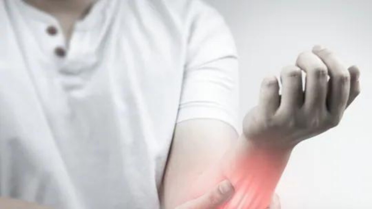 Can Heavy Smoking And Drinking Affect The Bone Density? Read On - News18