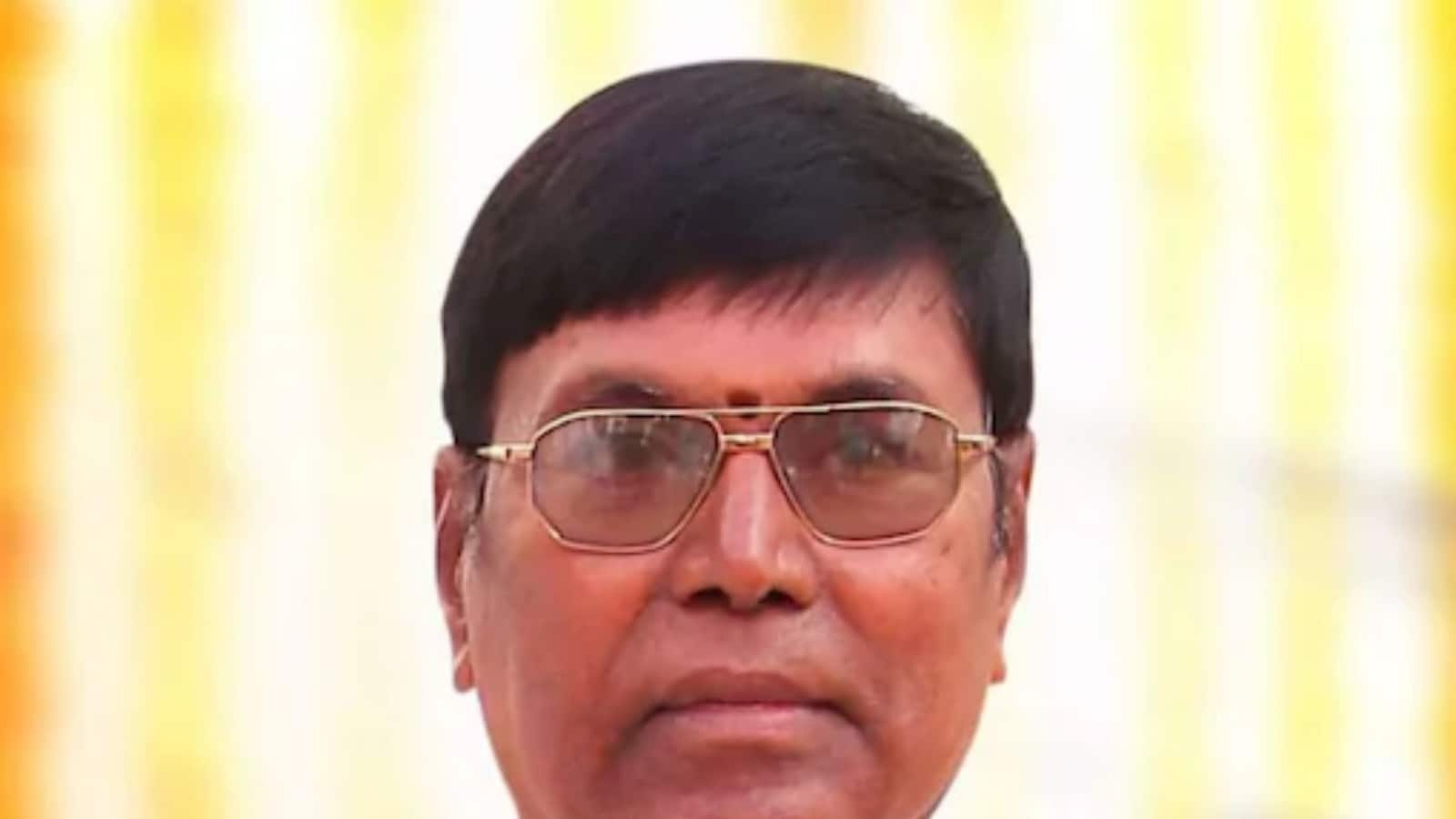 Chiranjeevi Offers Condolences To Filmmaker KS Ravindra On His Father’s ...