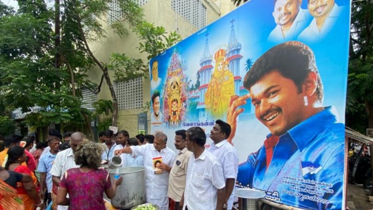 Thalapthy Vijay’s Vijay Makkal Iyakkam Serves Free Food in Puducherry ...