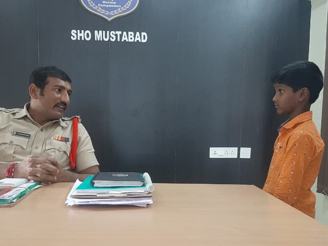Telangana: 7-Year-old Boy Files Police Complaint Against Alcoholic ...