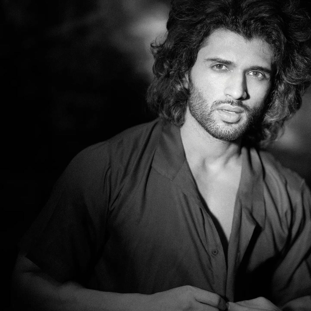 Vijay Deverakonda is a Handsome Hunk! Check Out Liger Star's Uber-Cool ...