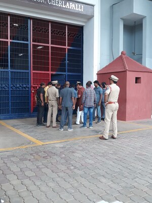 Prophet Remark Row: Suspended Telangana BJP MLA Raja Singh Arrested ...