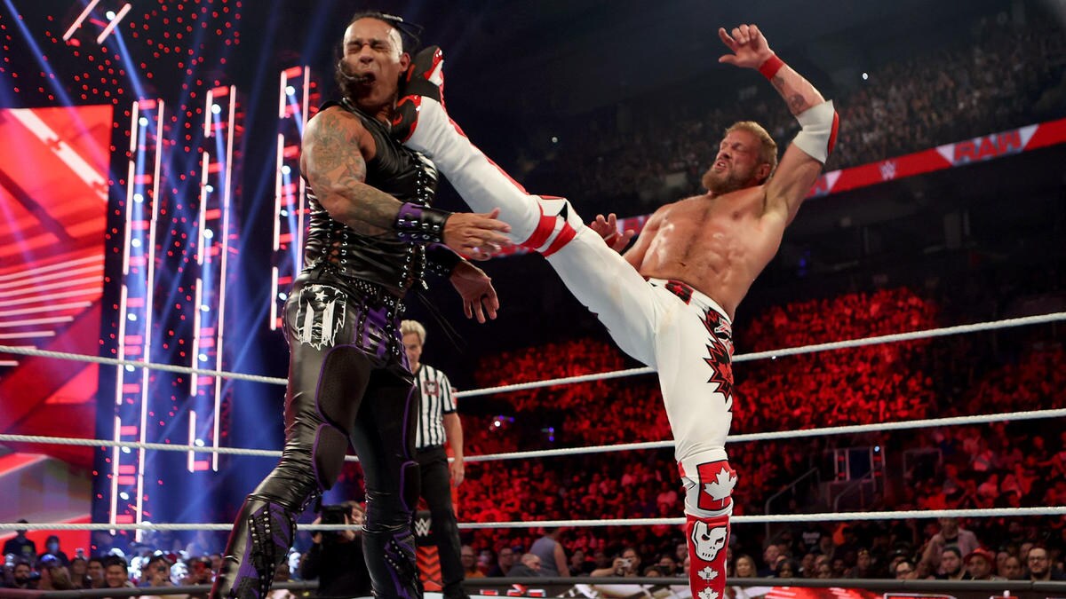 WWE Raw Results: Edge Returns Home by Defeating Damian Priest | In Pics ...