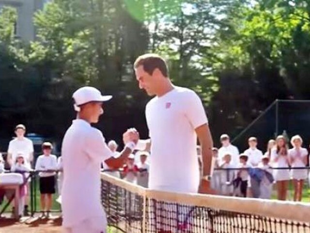 Roger Federer Fulfils A 'Pinky Promise' Made Five Years Back to A 6-Year Old | WATCH - News18