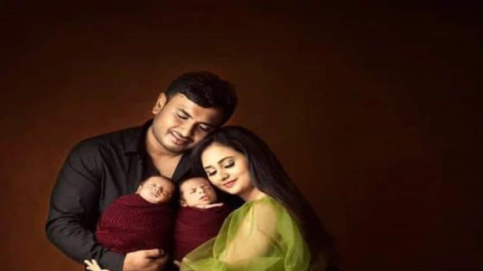 Actress Amulya Shares Cute Photo Of Her Twin Sons On Ganesh Chaturthi ...