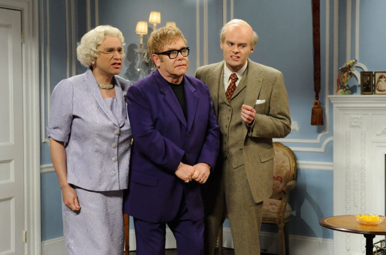 Queen Elizabeth II On Screen Portrayals: Helen Mirren, Claire Foy ...