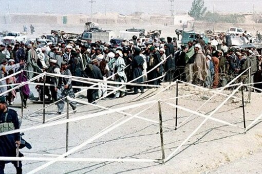 Main Afghan-Pakistani Border Crossing Closed, Residents Report Gunfire ...