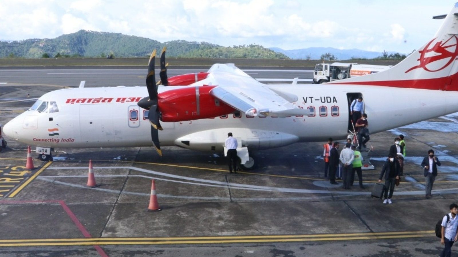 Delhi-Shimla Direct Flight Service Resumes After Gap of 2 Years | Auto ...