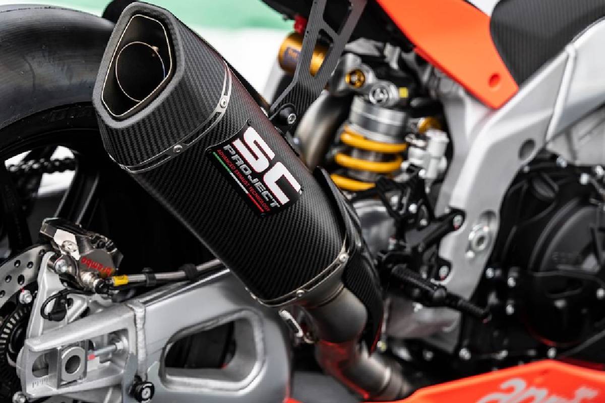 Aprilia RSV4 X Trenta in Pics: See Design, Features, and More in Detail ...