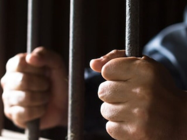 Delhi Police Crack 25 Year Old Murder Case Cops Went Undercover For