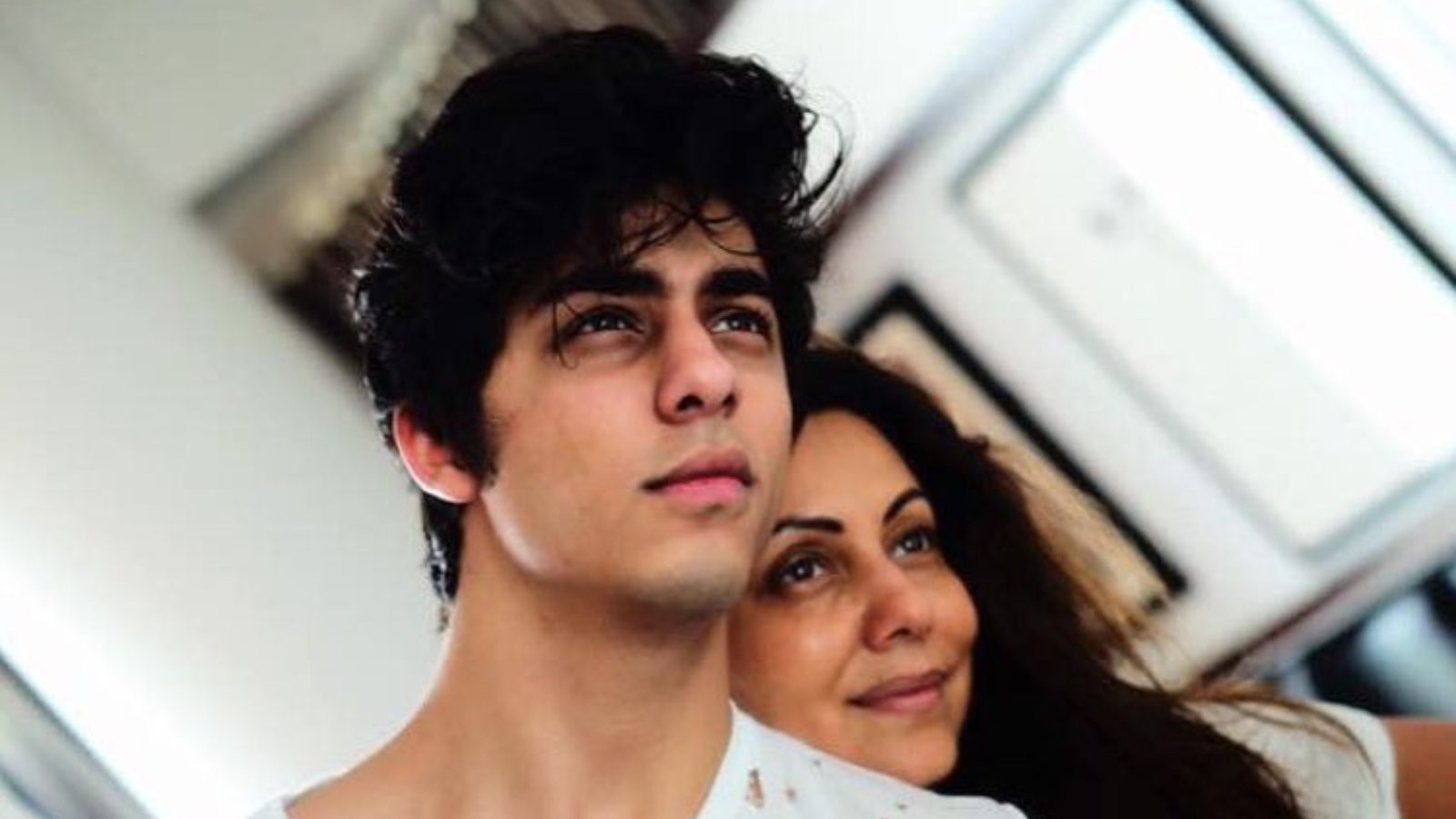 KWK 7: Gauri Khan Has a Priceless Dating Advice for Son Aryan Khan ...