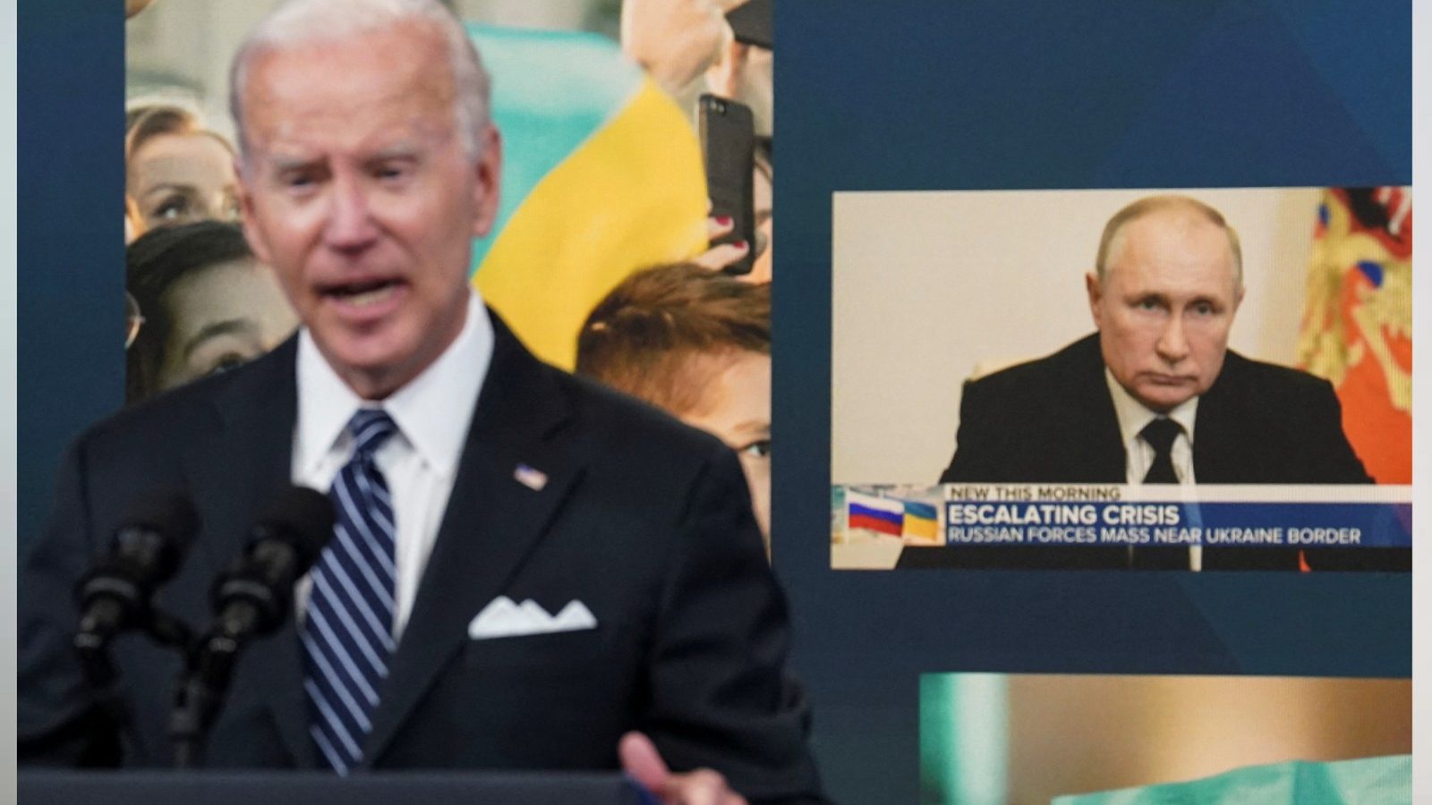 Moscow calling? Cold War Legend 'Red Phone' US-Russia Hotline Line is ...
