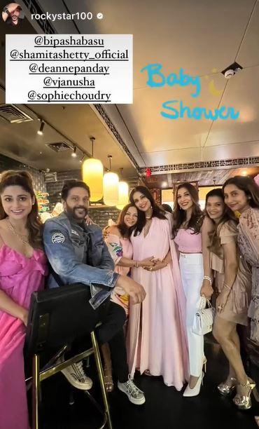 Inside Bipasha Basu And Karan Singh Grover's Baby Shower: The Mommy-to ...