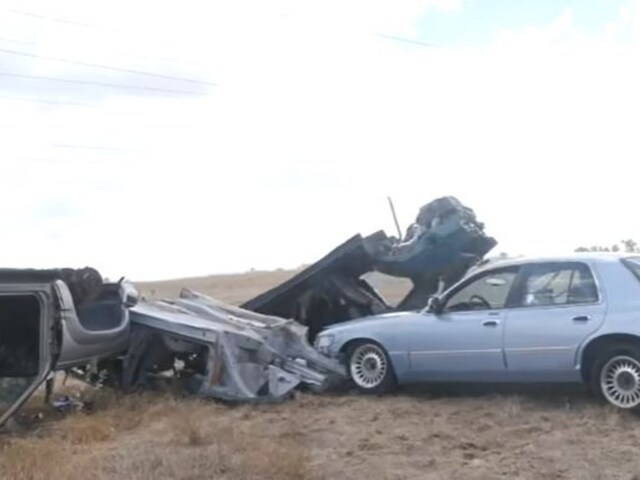 YouTuber Performs Car Accident Experiment to Test iPhone 14's Crash ...