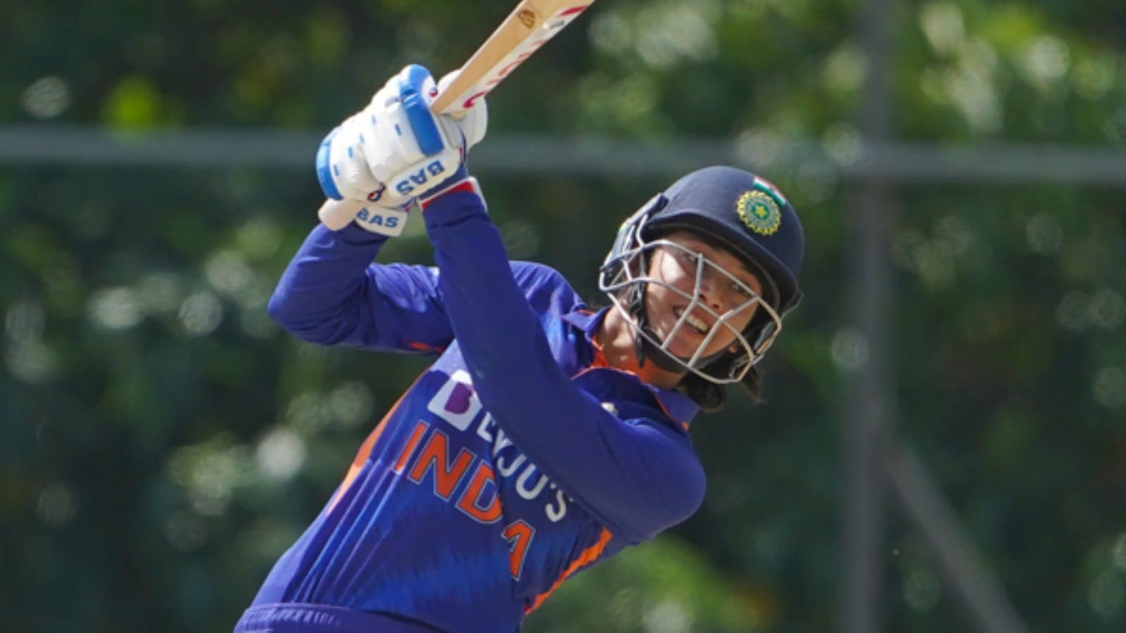 WATCH: Smriti Mandhana's Exquisite Shots During Match-winning Knock ...