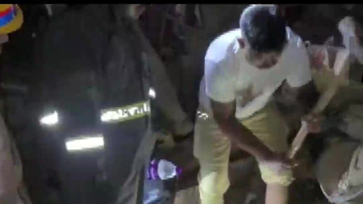 3 of Family Die After Roof Collapses in UP's Deoria, Probe Underway - News18