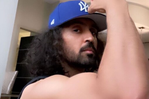 Diljit Dosanjh Stuns All As He Flaunts His Biceps In Latest Pic ‘im