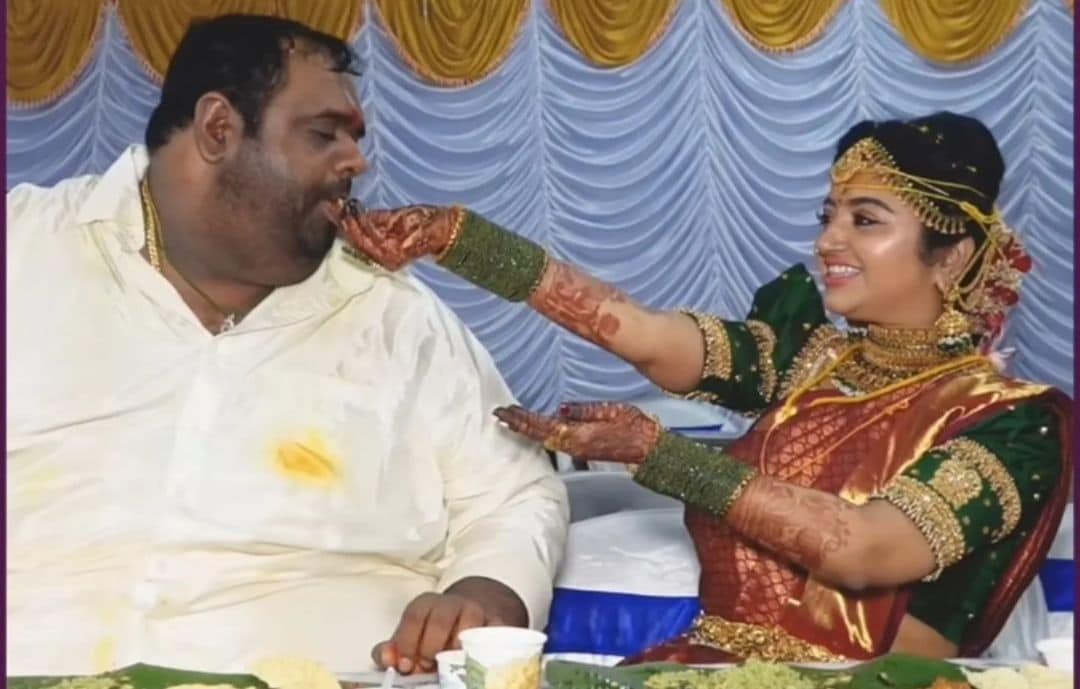 In Romantic Pics, Ravindar Chandrasekaran-V J Mahalakshmi Give Us ...