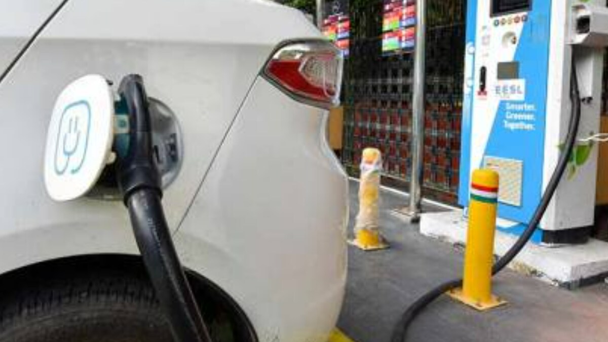 Army to Procure EVs and Set up Solar Panel-driven Charging Stations ...