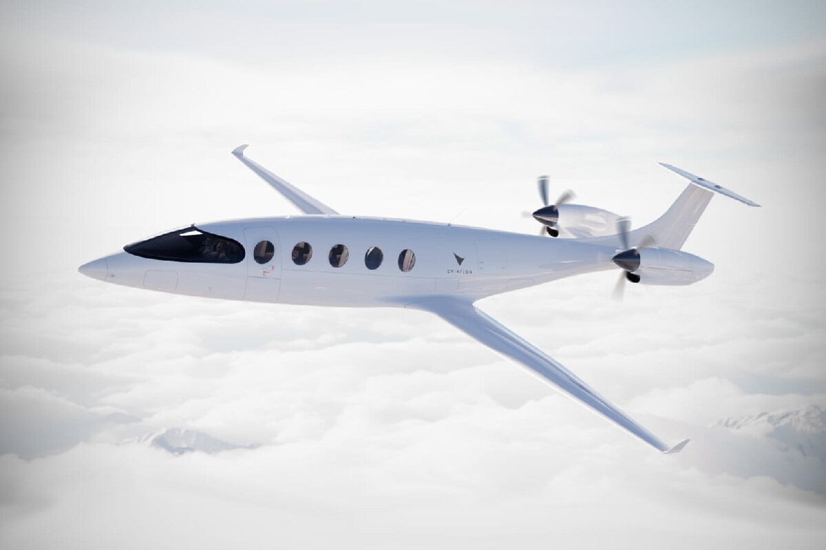 World's First Electric Aircraft Alice in Pics: See Design, Features ...