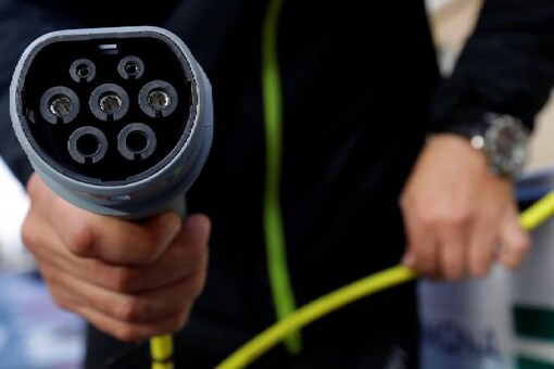 Google Maps New Feature: Find Nearest EV Charging Stations in Few Taps Google Maps New Feature: Find Nearest EV Charging Stations in Few Taps