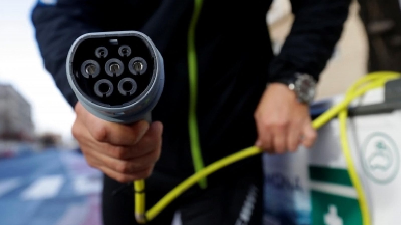 EV Battery Pioneer Britishvolt on Verge of Collapse: Report | Auto News - News18