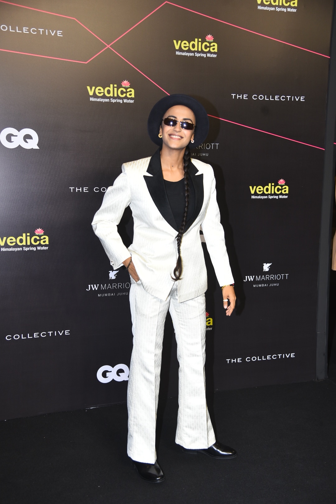 Nora Fatehi, Esha Gupta, Chitrangada Singh, Rhea Chakraborty Steal The ...