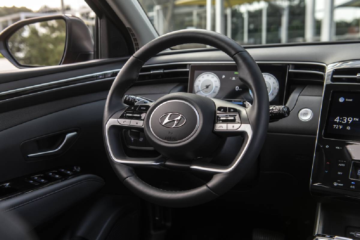 Hyundai Tucson in Pics: See Design, Features, Interior and More in ...