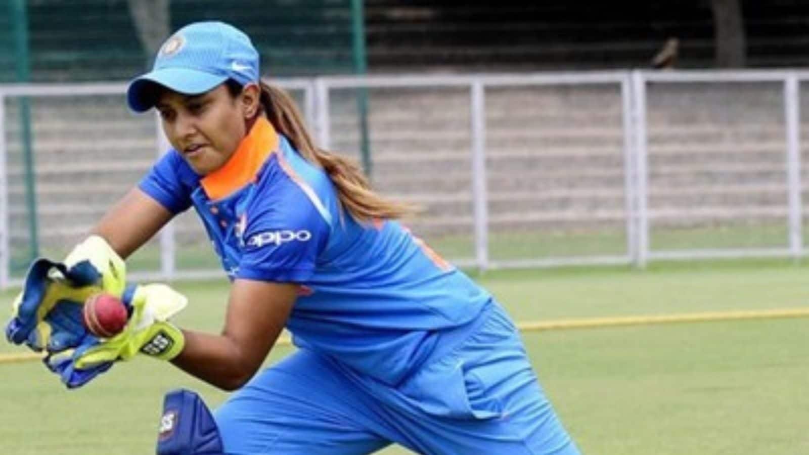 'Someone Walked in, Stole my Bag with Cash, Jewellery': India Stumper ...