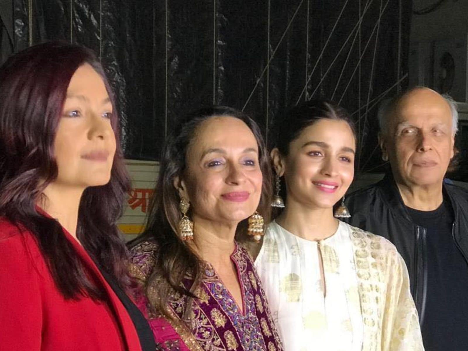 Mahesh Bhatt Family