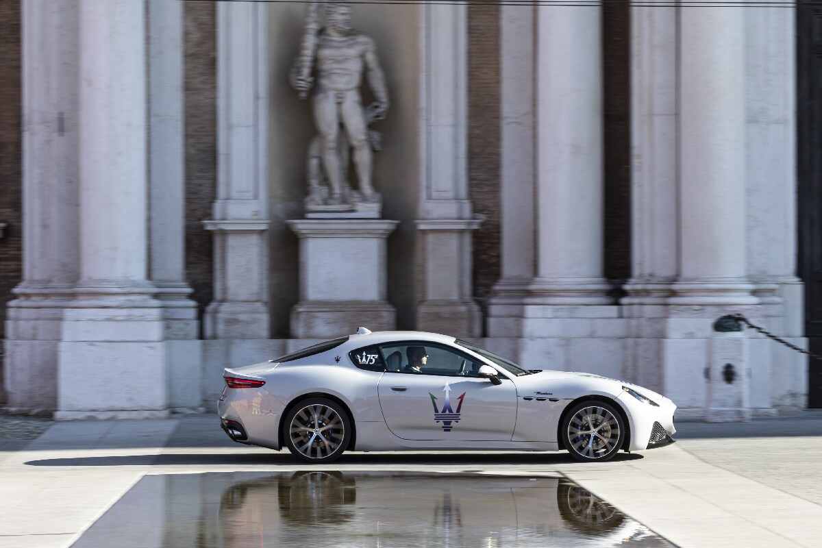 Maserati Granturismo in Pics: See Design, Features, Interior and More ...