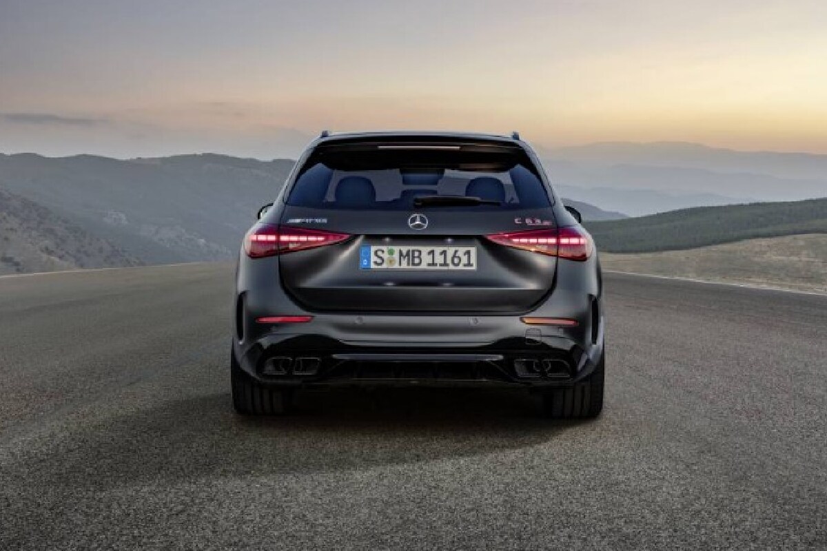 Mercedes-AMG C 63 S E Performance in Pics: Design, Features, Interior ...