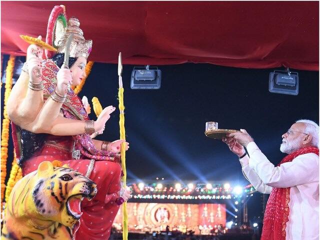 Narendra Modi Birthday: Did You Know Modi Observes 9-Day Fast During ...