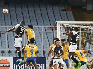 Durand Cup: Abiola Dauda Brace Takes Mohammedan Sporting to Semis With Victory Over Kerala ...