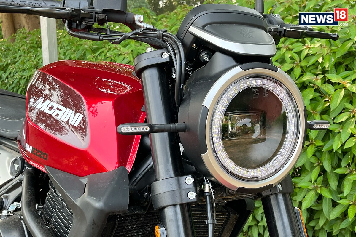 Moto Moroni Seiemmezzo Retro Street in Pics: See Design, Features and ...